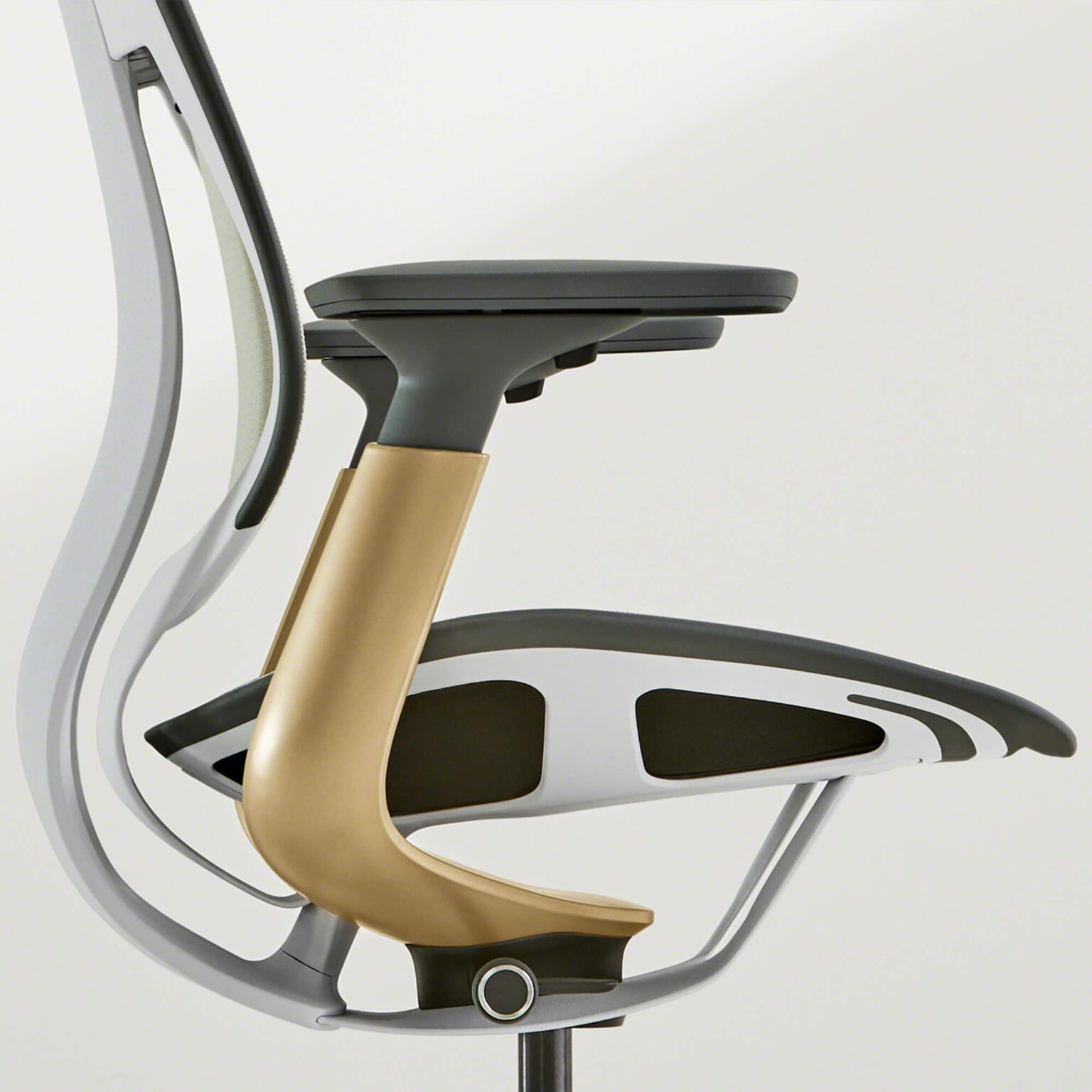 Steelcase Karman™ Chair | Ninetwofive Interiors Steelcase